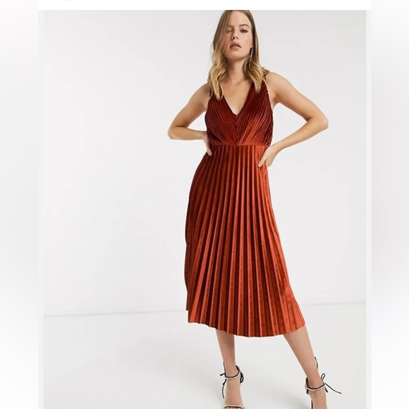 Fame and Partners | Dresses | Fame And Partners Dress Rust Color With ...